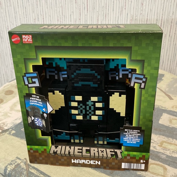 Mattel | Toys | Mattel Minecraft Warden Figure With Battle Lights And ...